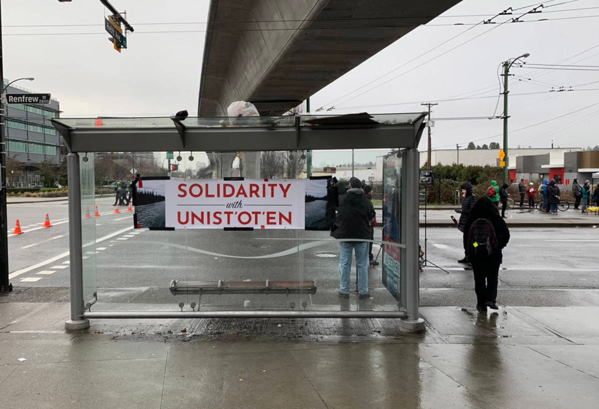 Wetsuweten Supporters Against Pipeline Block Rail Tracks In Vancouver Impacting Amtrak The 5872