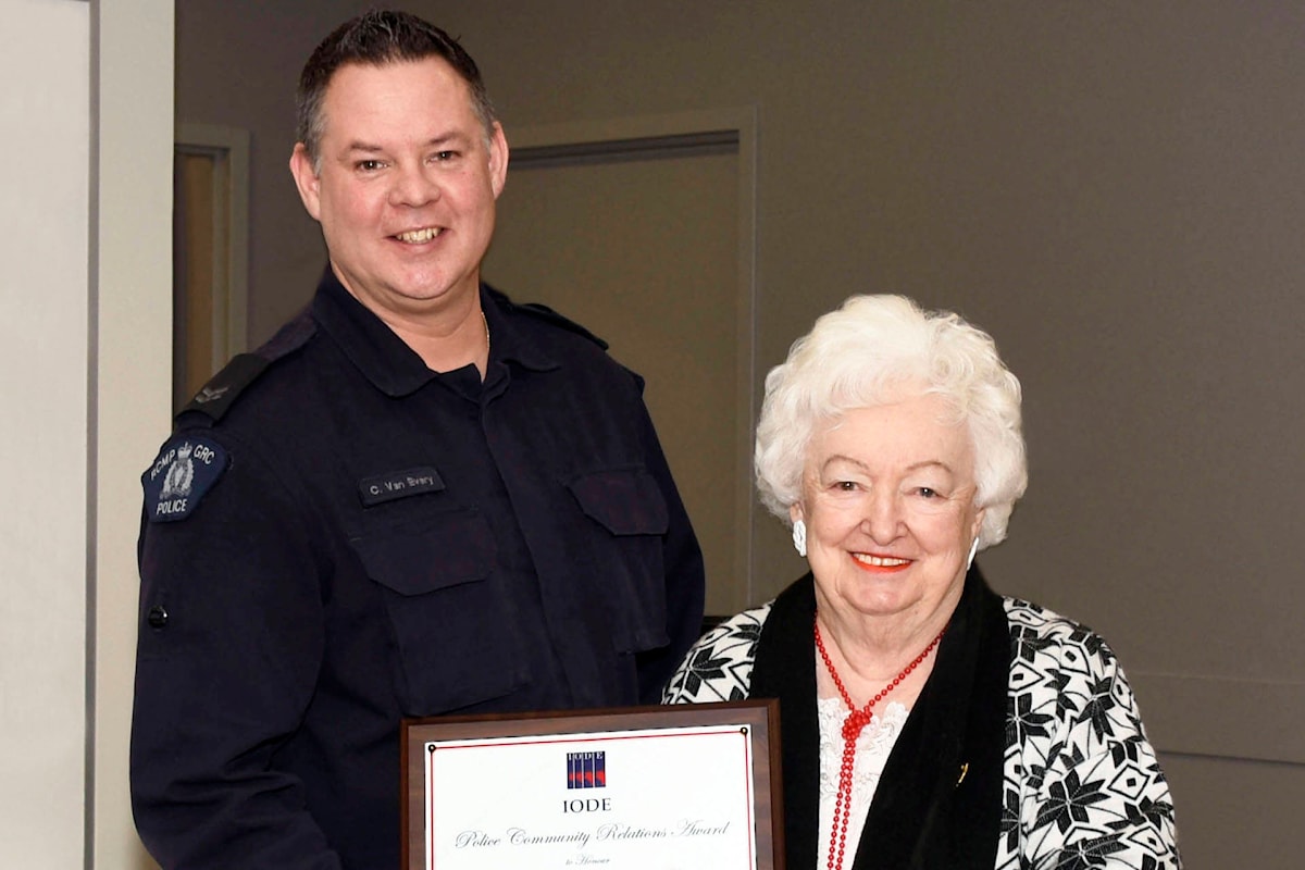 Kelowna Rcmp Officer Honoured For Work With Youth Kelowna Capital News 9637