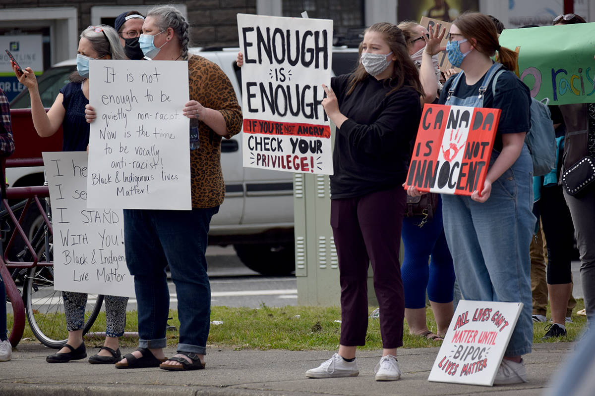 Photos Hundreds Demonstrate In Abbotsford For End To Racism Mission