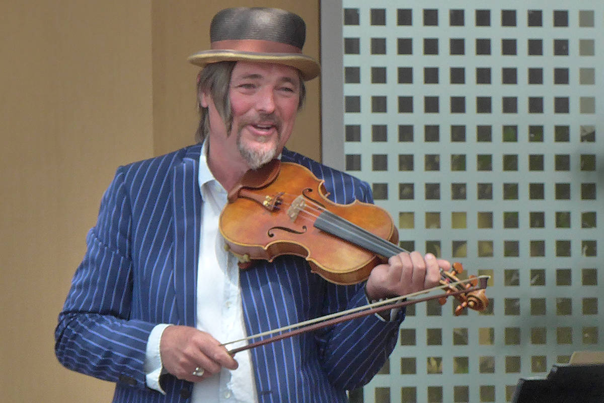 Holiday concerts a Christmas tradition for Daniel Lapp - Monday Magazine