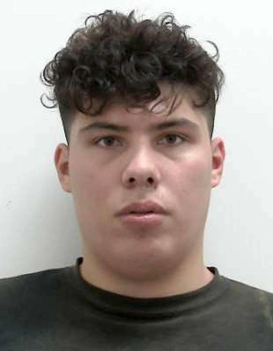 Retail Robbery Suspect Wanted By Surrey Rcmp Also Faces Forcible Confinement Charges Peace 5093