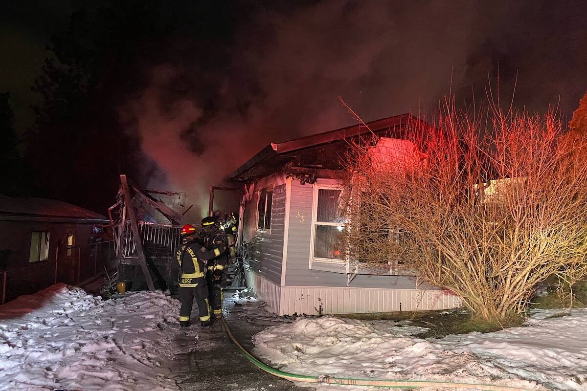 Fire destroys mobile home in Westbank First Nation - Penticton Western News