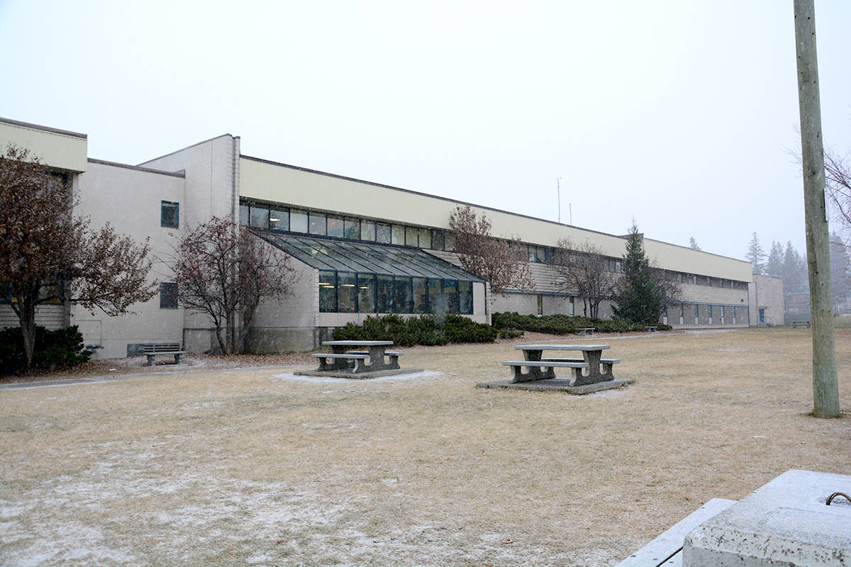 School board plans custodial staff and technology cuts as 2018/19 ...