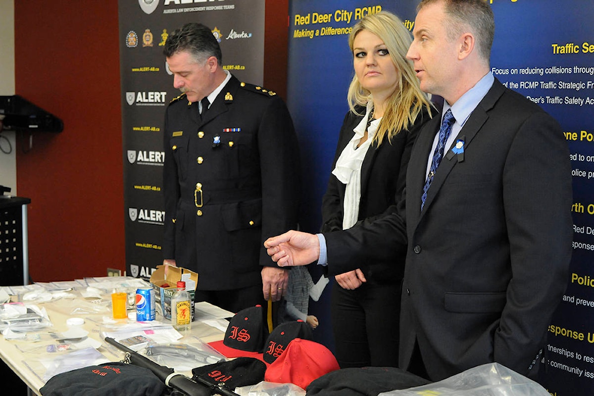 Updated Alert Red Deer Rcmp Arrest Two Accused Gang Associates In Drug Bust Red Deer Advocate 7818