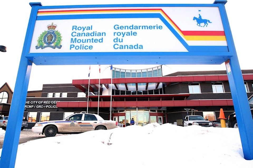 Red Deer Rcmp Officer Allegedly Accessed Detainees Photos At Hospital Asirt Red Deer Advocate 2353