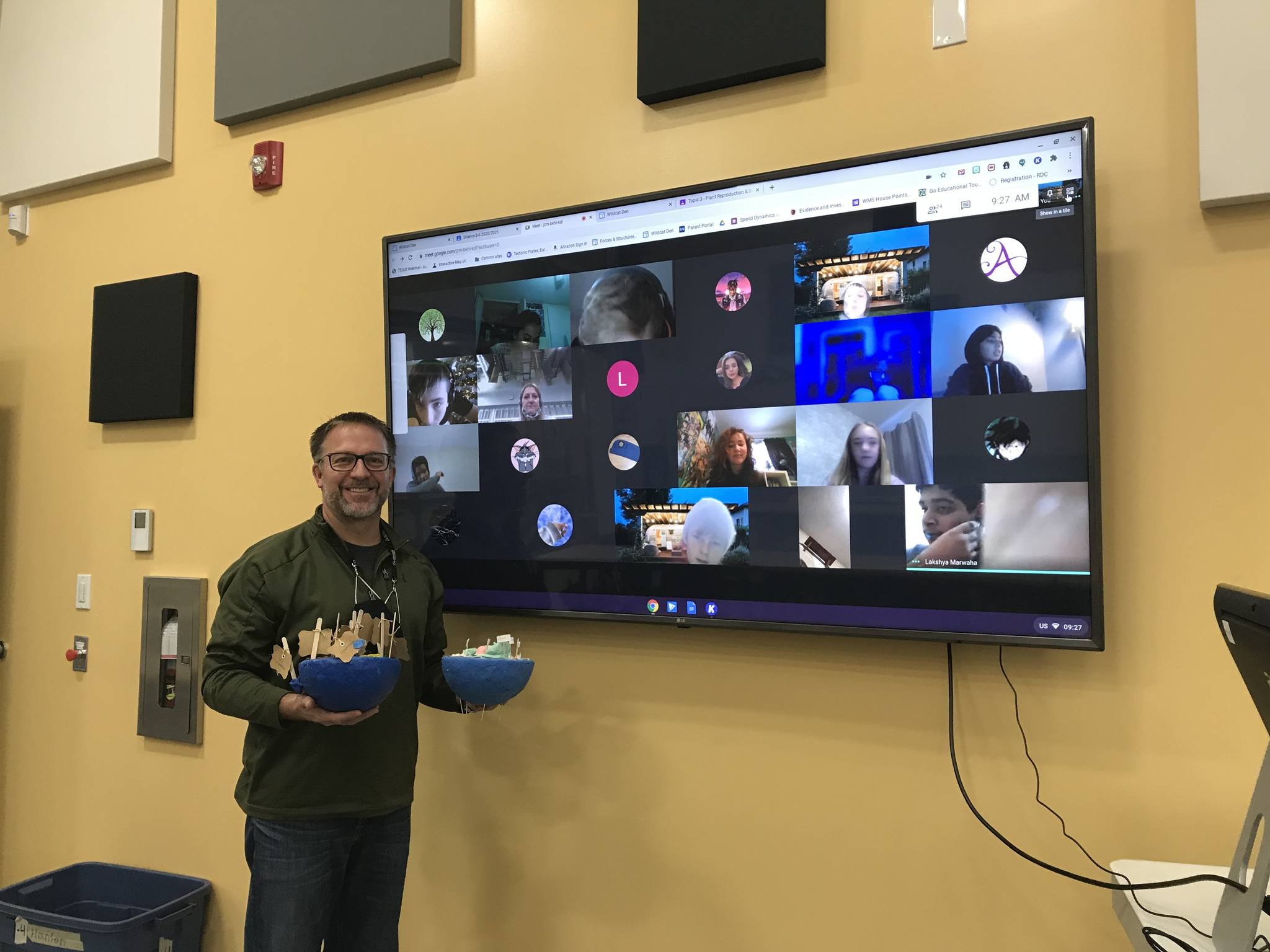 High virtual attendance in first week of temporary online learning at ...