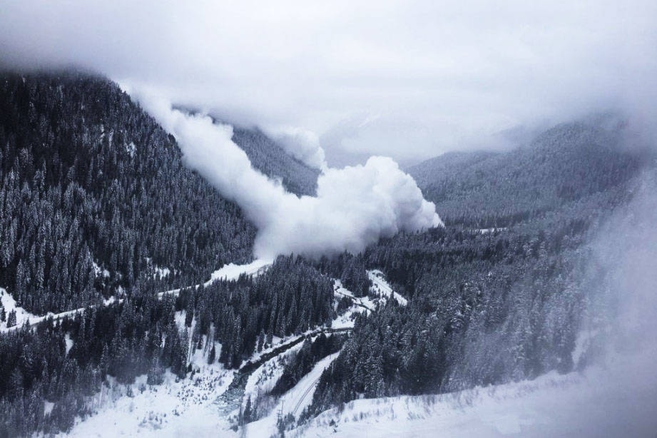 VIDEO: How are avalanches triggered? - Revelstoke Review VIDEO: How are avalanches triggered? - Revelstoke Review