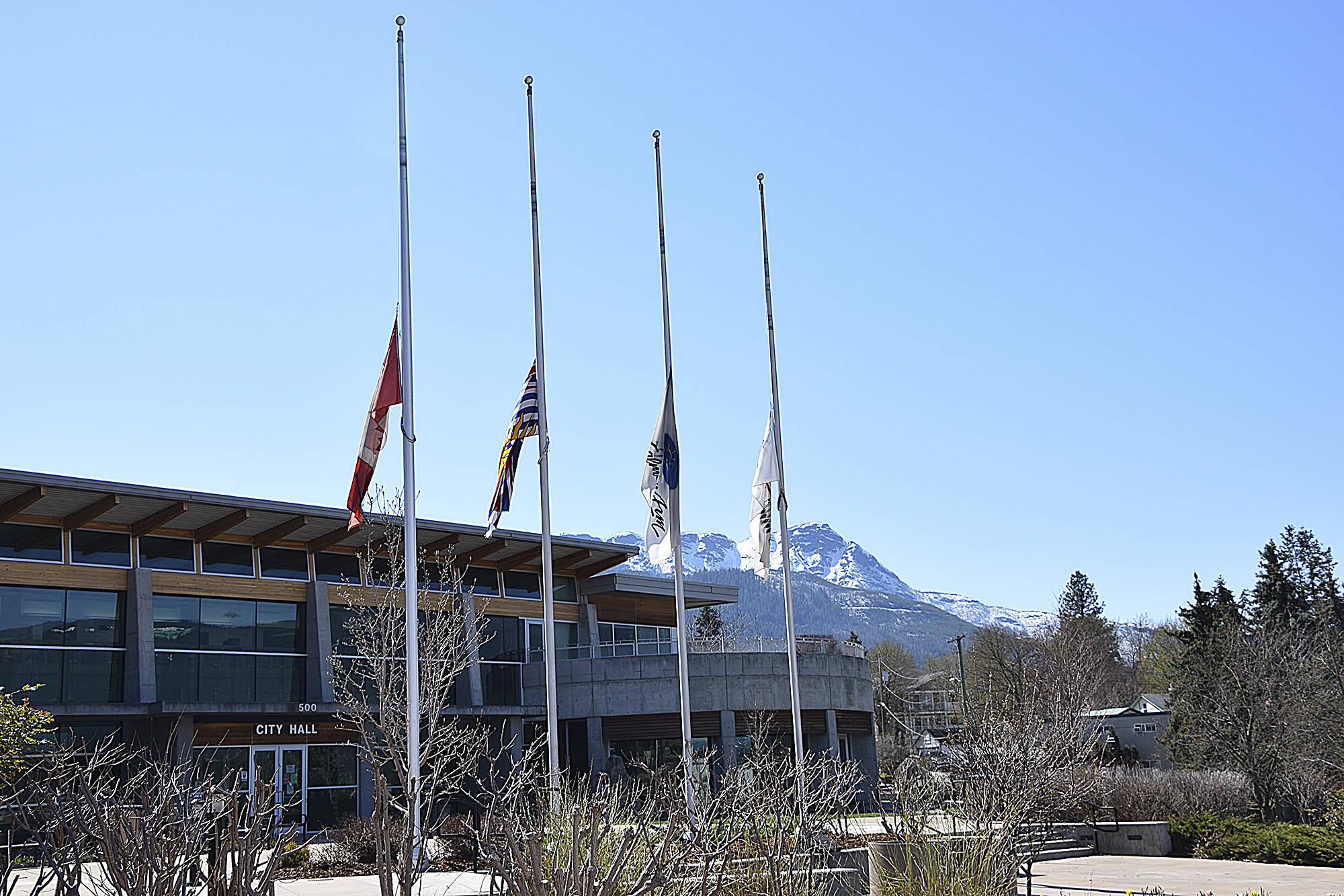 Salmon Arm makes gesture in solidarity with those grieving in Nova Scotia - Salmon Arm Observer