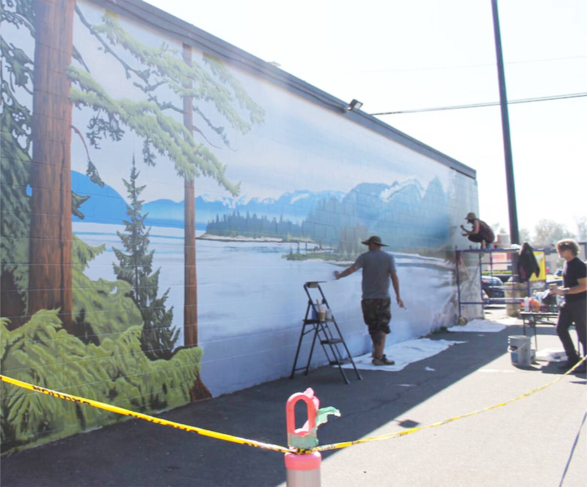 Cowichan Valley Mural Society paints the town with new artworks - Cowichan Valley Citizen