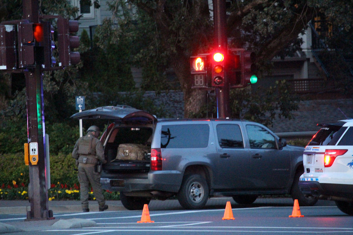 West Shore Rcmp Arrest Armed Man In Langford After Nearly 5 Hour Standoff Sooke News Mirror 1054