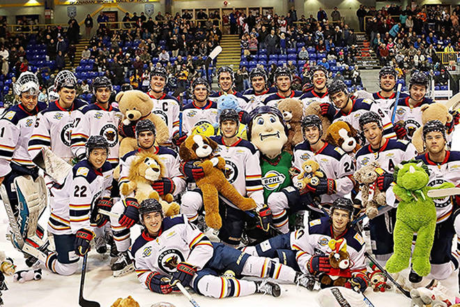 Vernon Vipers stuff Wild on Teddy Bear Toss night - Vernon Morning Star