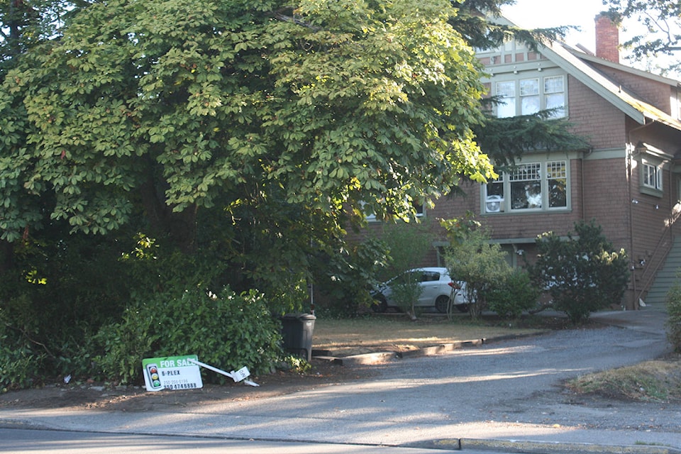 Saanich Police Arrest Victoria Man For Dangerous Driving Greater Victoria News 5168